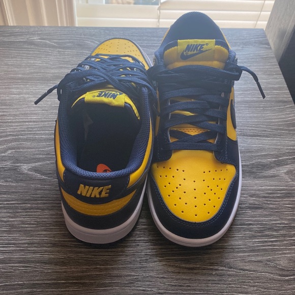 Nike | Shoes | Js Looking For A Quick Sell Js Bought The Wrong Size ...